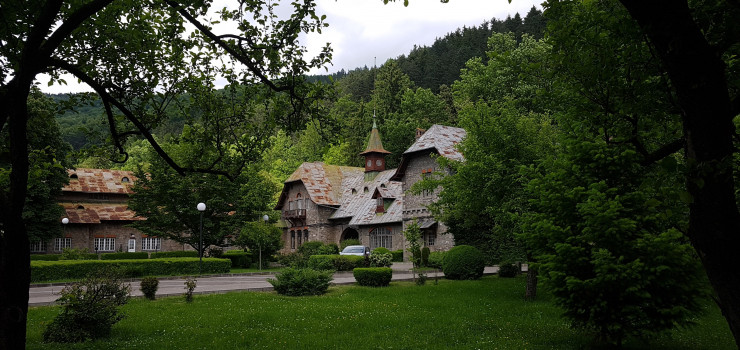 Castelul Posada (Castelul Bibescu) 🇷🇴 AtraTur.ro